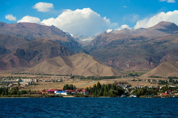 Cholpon Ata tour in kyrgyzstan by jeep